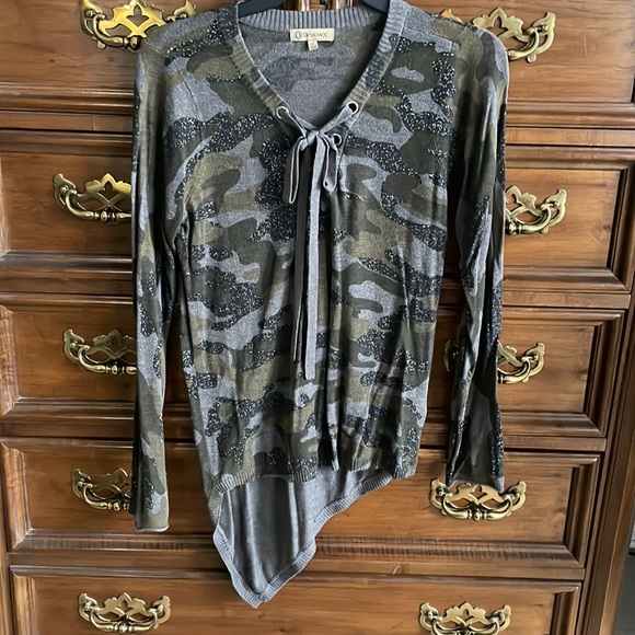 Democracy | Sweaters | Democracy Camo Print V Neck Sweater | Poshmark